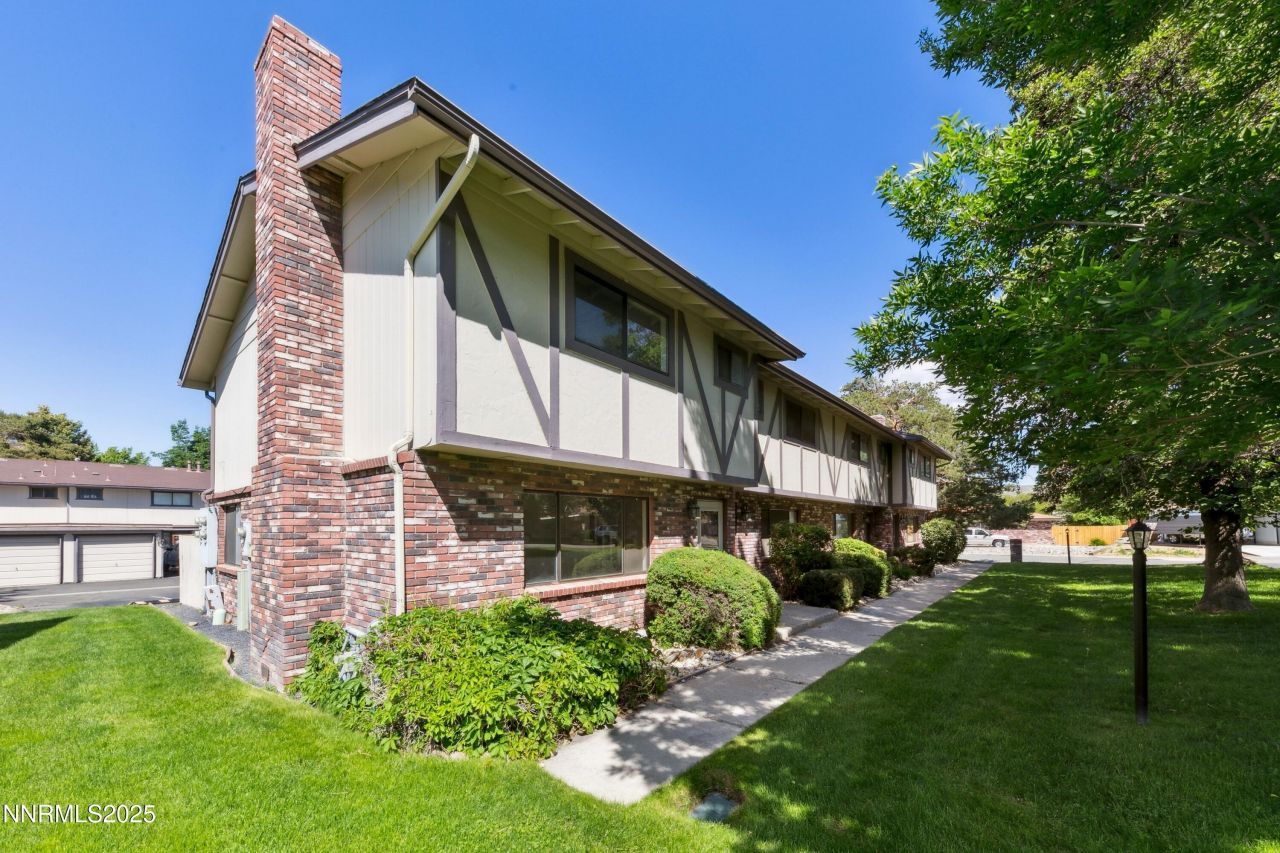 718 Travis, Unit D, Carson City, | MLS ID 250051271 - Chase ...