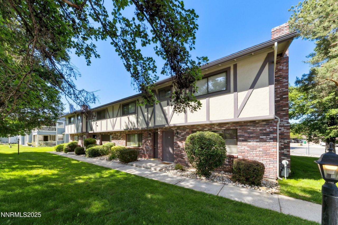 718 Travis, Unit D, Carson City, | MLS ID 250051271 - Chase ...