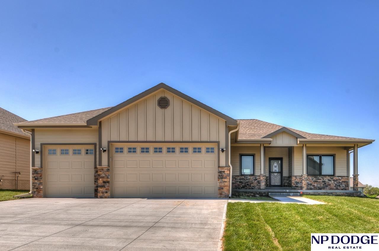 5001 Helwig Avenue, Papillion, NE 68133 | MLS ID 22519298 - NP Dodge ...