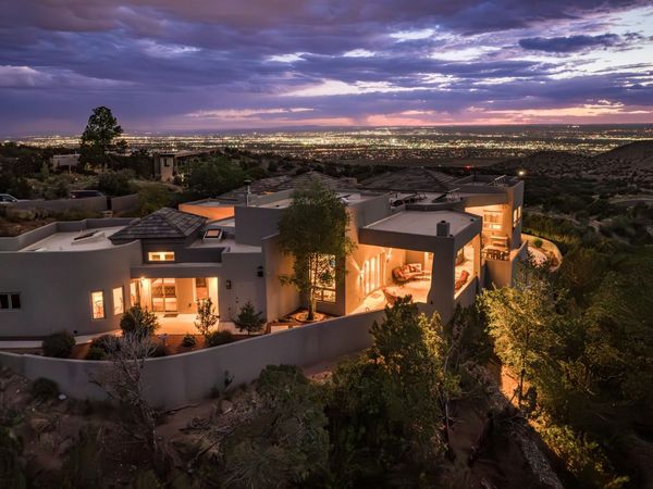 Albuquerque, NM Luxury Homes for Sale - Coldwell Banker Legacy