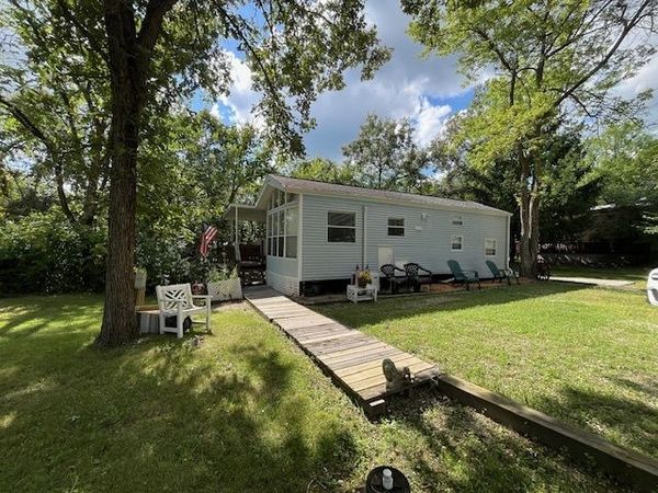 Woodsmoke Ranch, Seneca, IL Homes for Sale and Real Estate - Baird & Warner