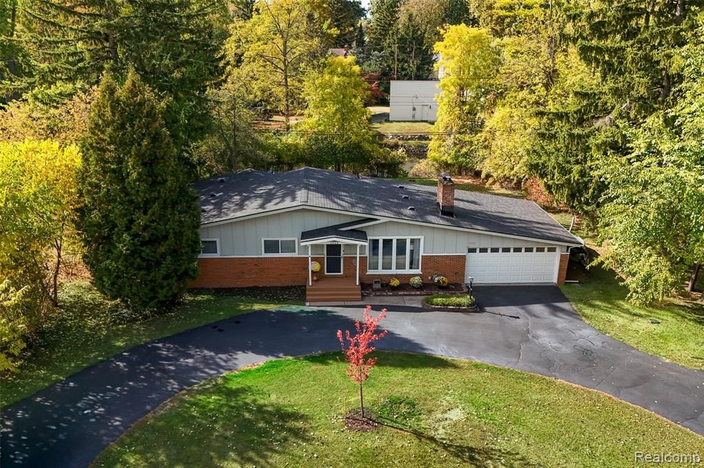 2622 Pine Ridge Road, West Bloomfield Township, MI 48324 | MLS ID ...
