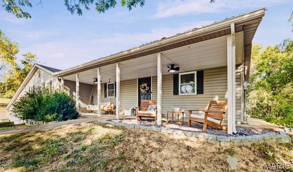 2641 State Route 156 , Waterloo, IL 62298 | MLS ID 25075734 - Strano ...