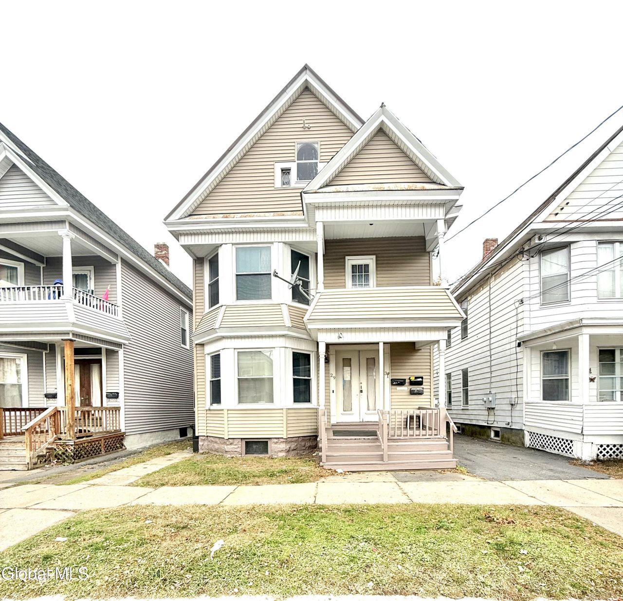 29 McClellan Street, Schenectady, NY 12304 | MLS ID 202529662 ...