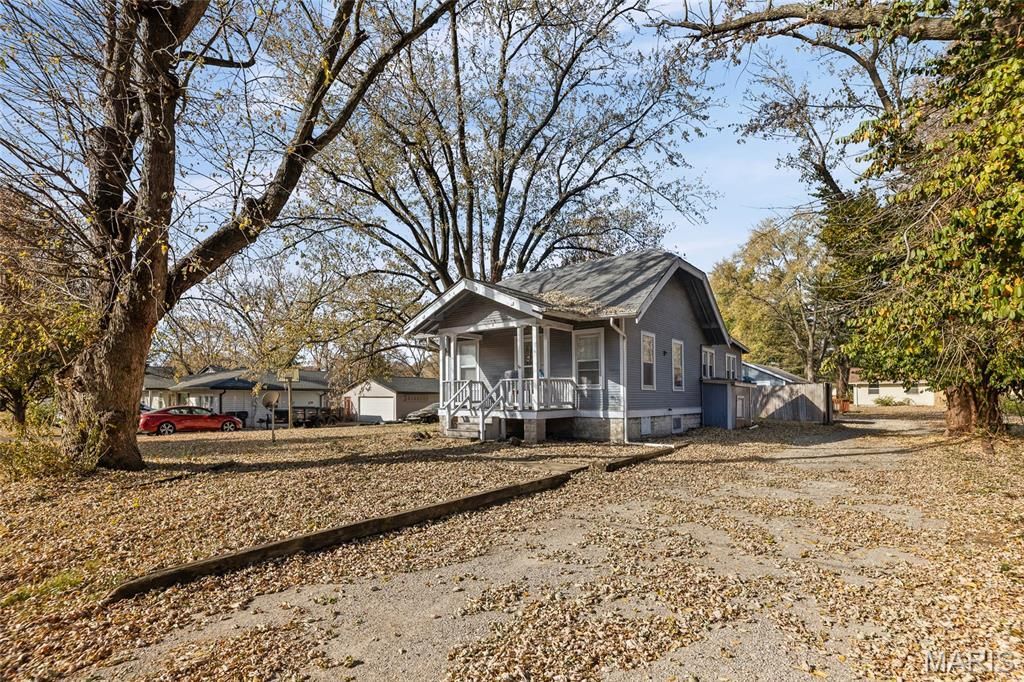 2407 E Main Street , Belleville, IL 62221 | MLS ID 25076778 - Strano ...