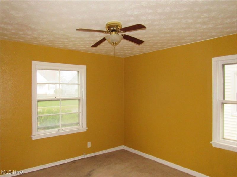 21102 Raymond Street , Maple Heights, OH 44137 | MLS ID 5173837 - Cutler Real Estate