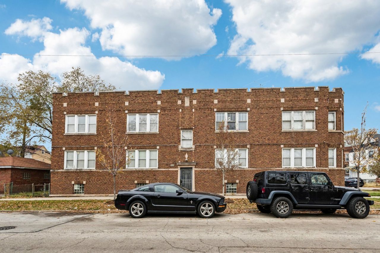 3057 E 79th Place , Chicago, IL 60617 | MLS ID 12518189 - Baird & Warner