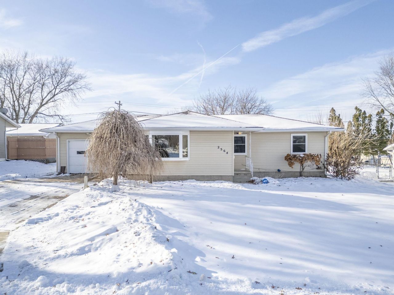2564 Kate Street, Waterloo, IA 50701 | MLS ID 20255980 - Ruhl&Ruhl Realtors