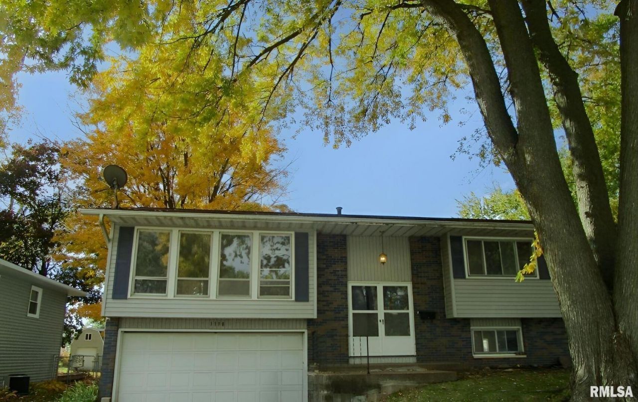 1118 N 13th Street, Clinton, IA 52732 | MLS ID QC4269484 - Ruhl&Ruhl ...