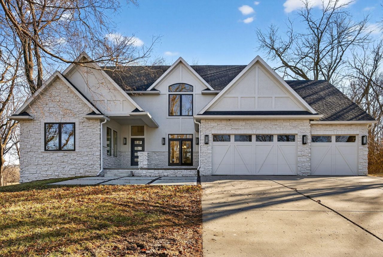 56107 Grande Oak Lane, Glenwood, IA 51534 | MLS ID 26-60 - NP Dodge ...