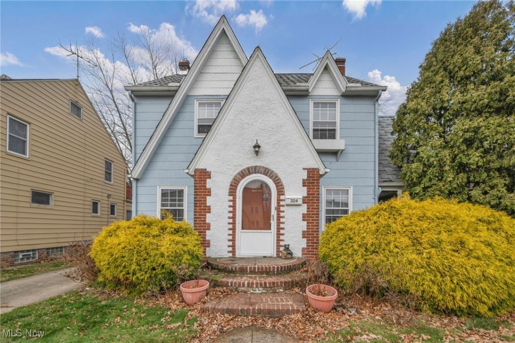 324 E 215th Street, Euclid, OH 44123 | MLS ID 5181928 - Key Realty