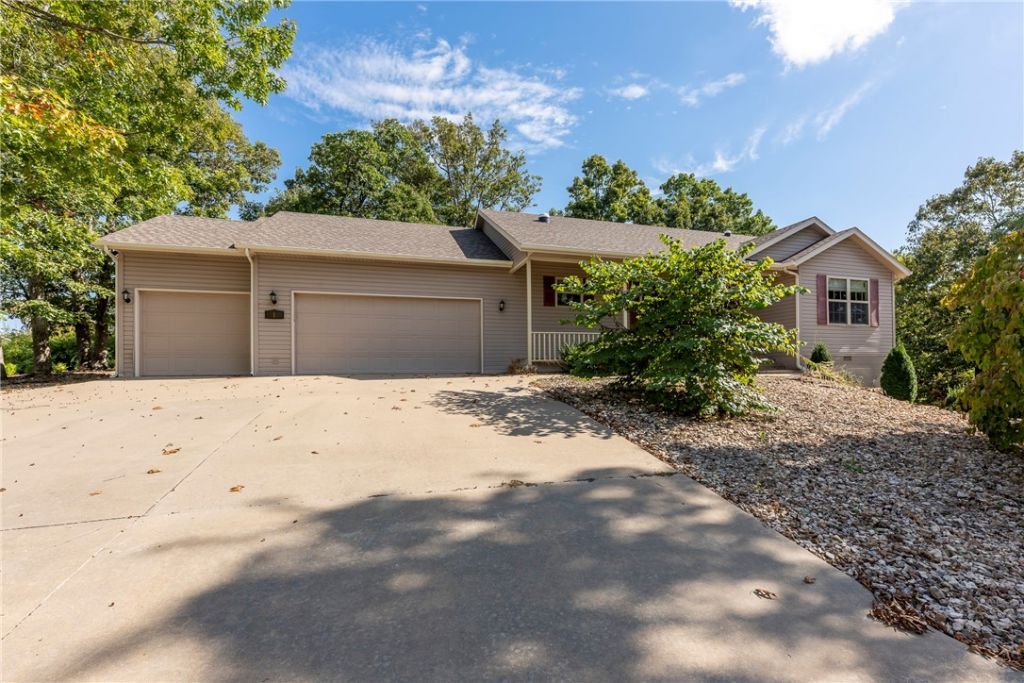 1 Portland Circle , Bella Vista, AR 72714 | MLS ID 1333362 - Crye-Leike ...