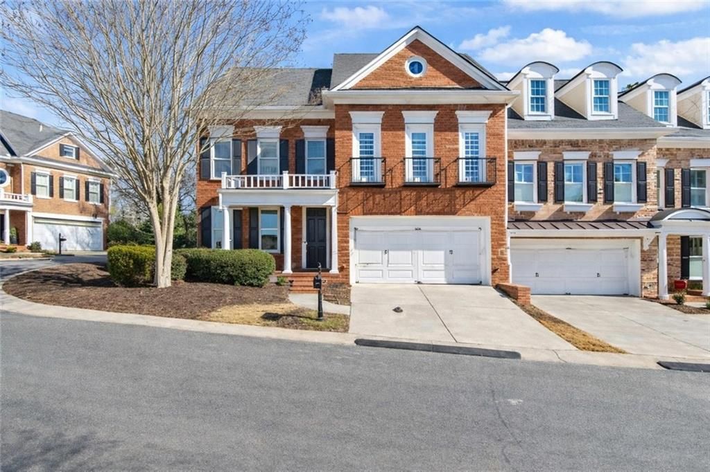 3010 Village Green Circle , Roswell, GA 30075 | MLS ID 7706132 - Crye ...