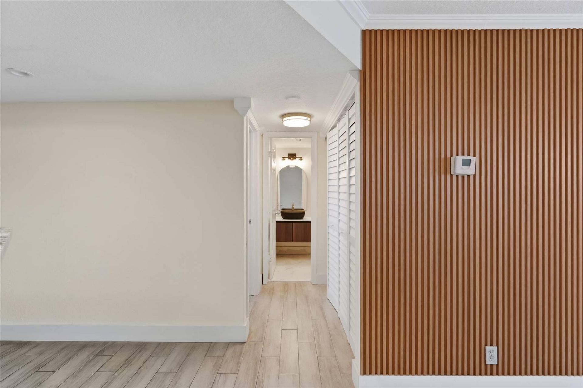 115 Lake Emerald, Unit 304, Oakland Park, FL 33309 | MLS ID B26030837 ...