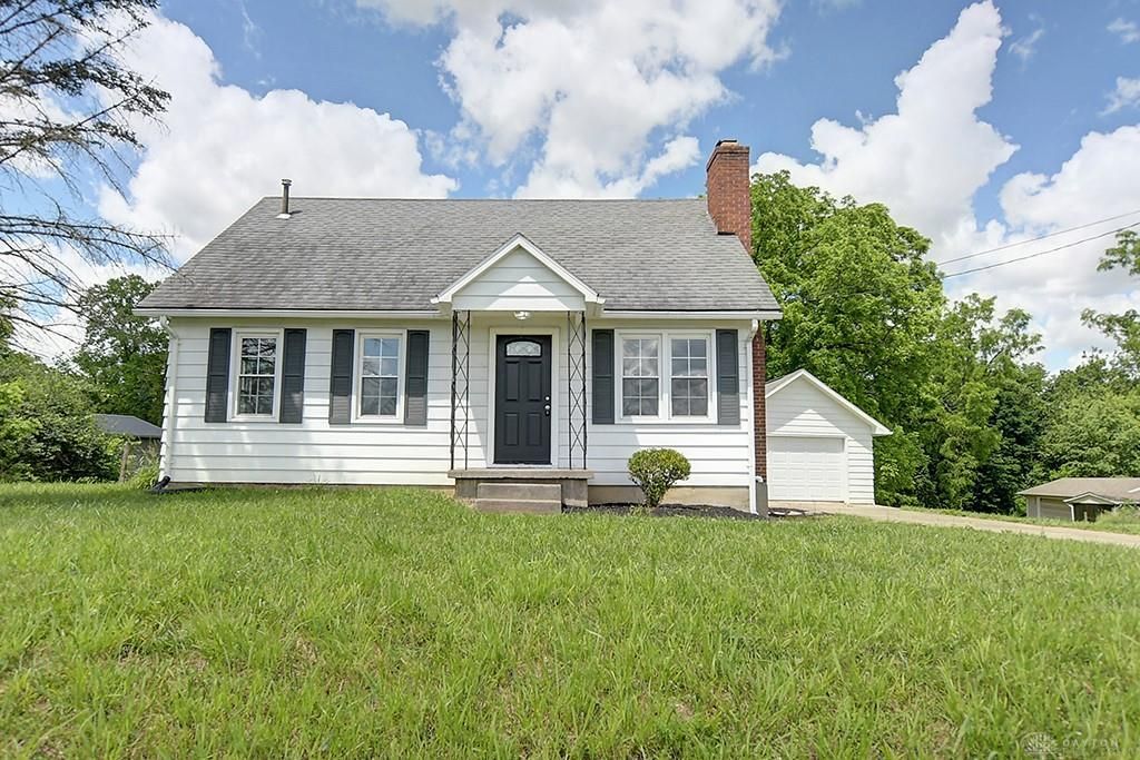 9351 EBY ROAD, GERMANTOWN, OH 45327 | irongaterealtors.com | MLS ID 912230