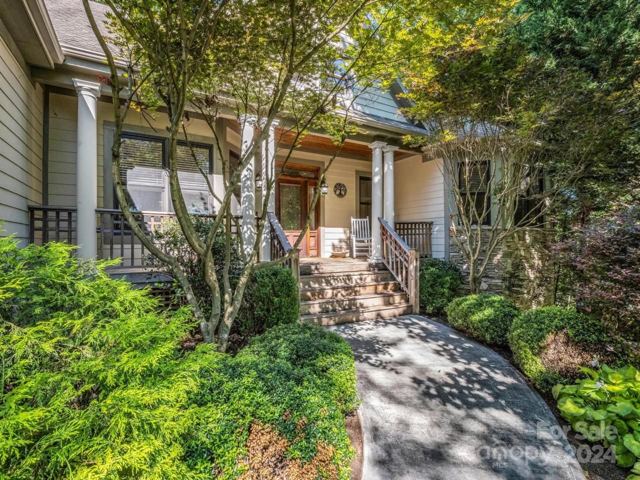 148 BENHURST COURT, HENDERSONVILLE, NC 28791 | lakenormanrealty.com ...