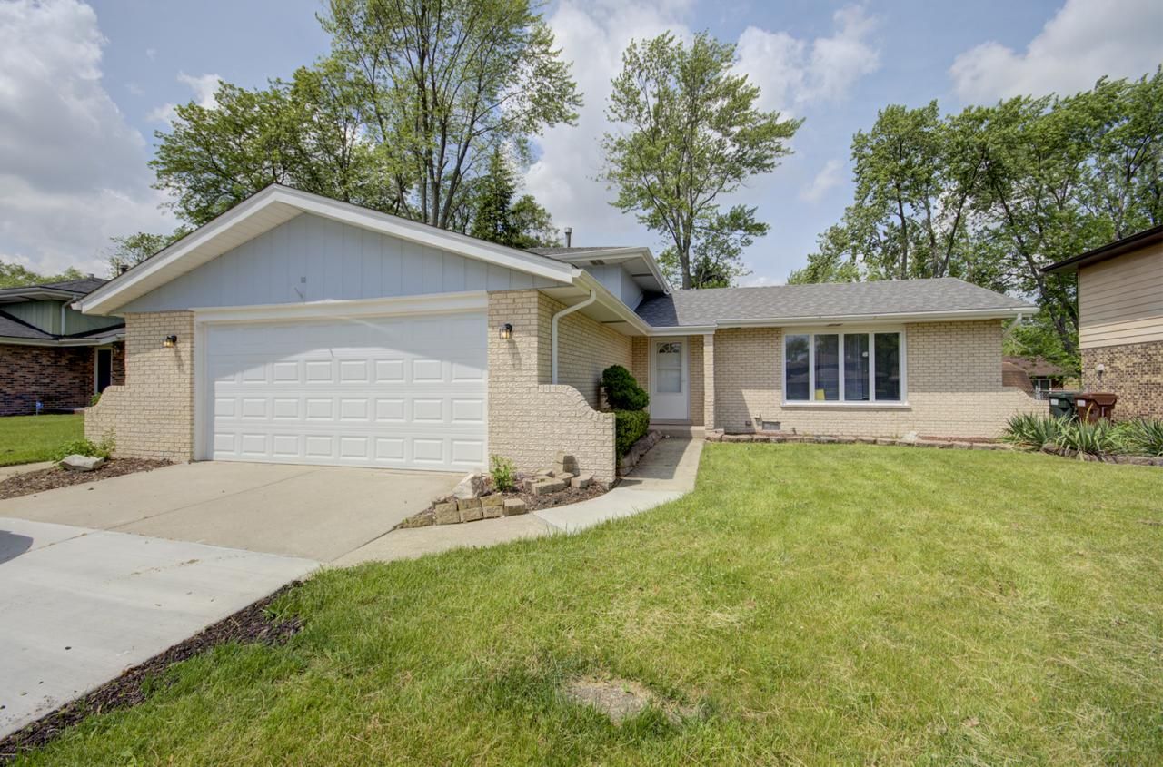 22930 BRUCE DRIVE, RICHTON PARK, IL 60471 | bairdwarner.com | MLS ID ...
