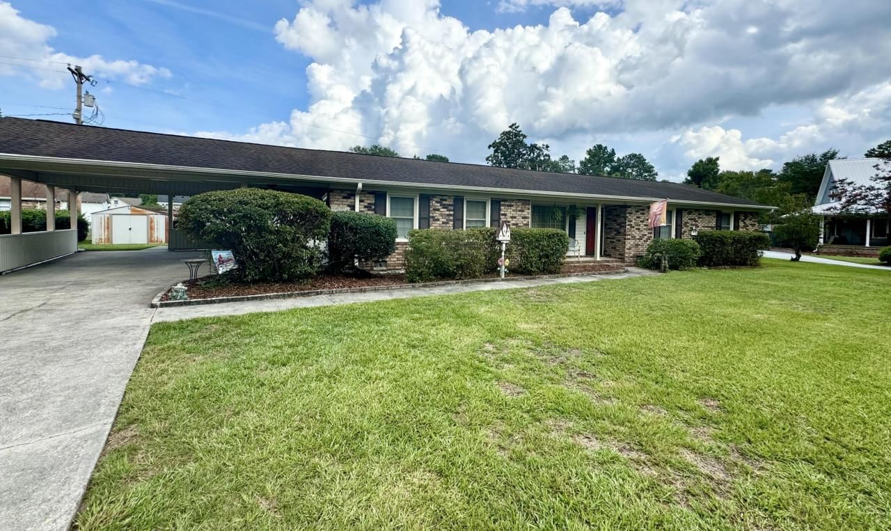 307 WHITEWOOD COURT, MONCKS CORNER, SC 29461 | carolinaone.com | MLS ID ...