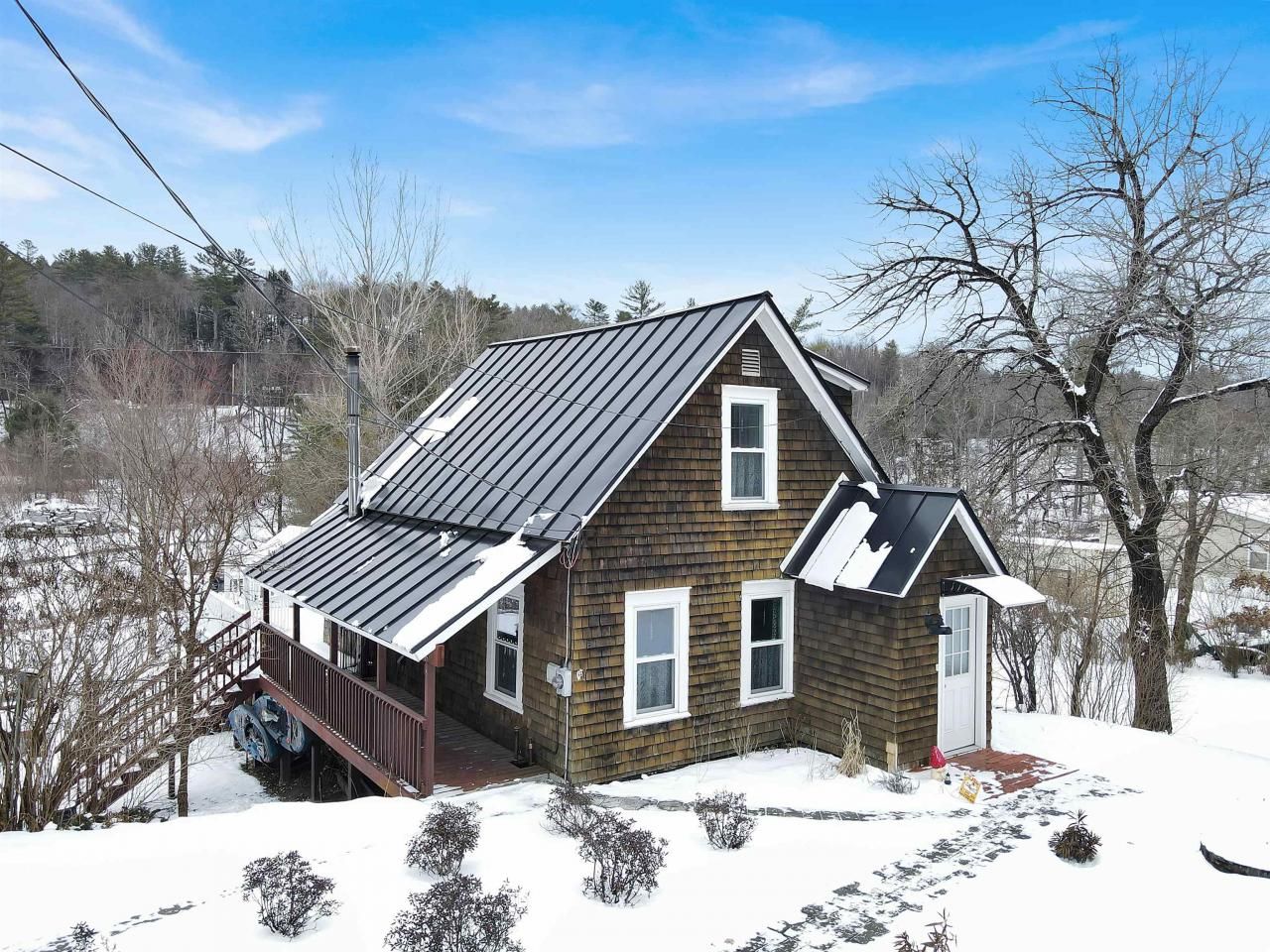 1699 MEADOW STREET, LITTLETON, NH 03561 | badgerpeabodysmith.com | MLS ...