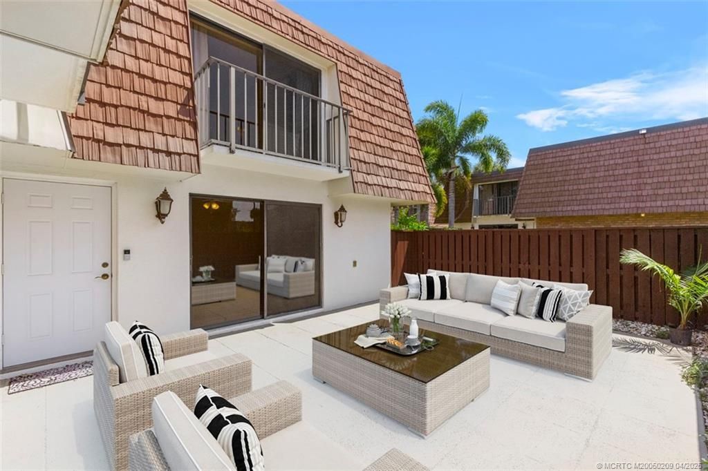 3691 SW SUNSET TRACE CIRCLE , PALM CITY, FL 34990 | watsonrealtycorp ...