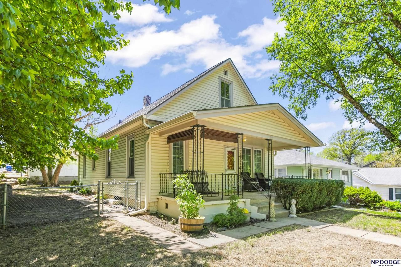 5131 PRATT STREET , OMAHA, NE 68104 | npdodge.com | MLS ID 22512139