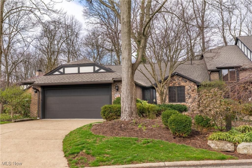 225 N CIRCLE DRIVE , NORTH CANTON, OH 44709 | tannerrealestate.net ...