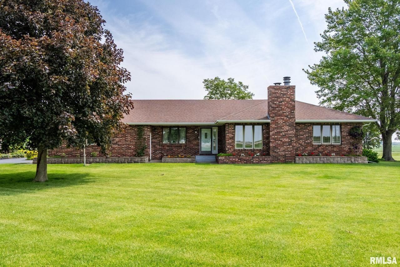 20425 20TH AVENUE, STOCKTON, IA 52769 | ruhlhomes.com | MLS ID QC4264345