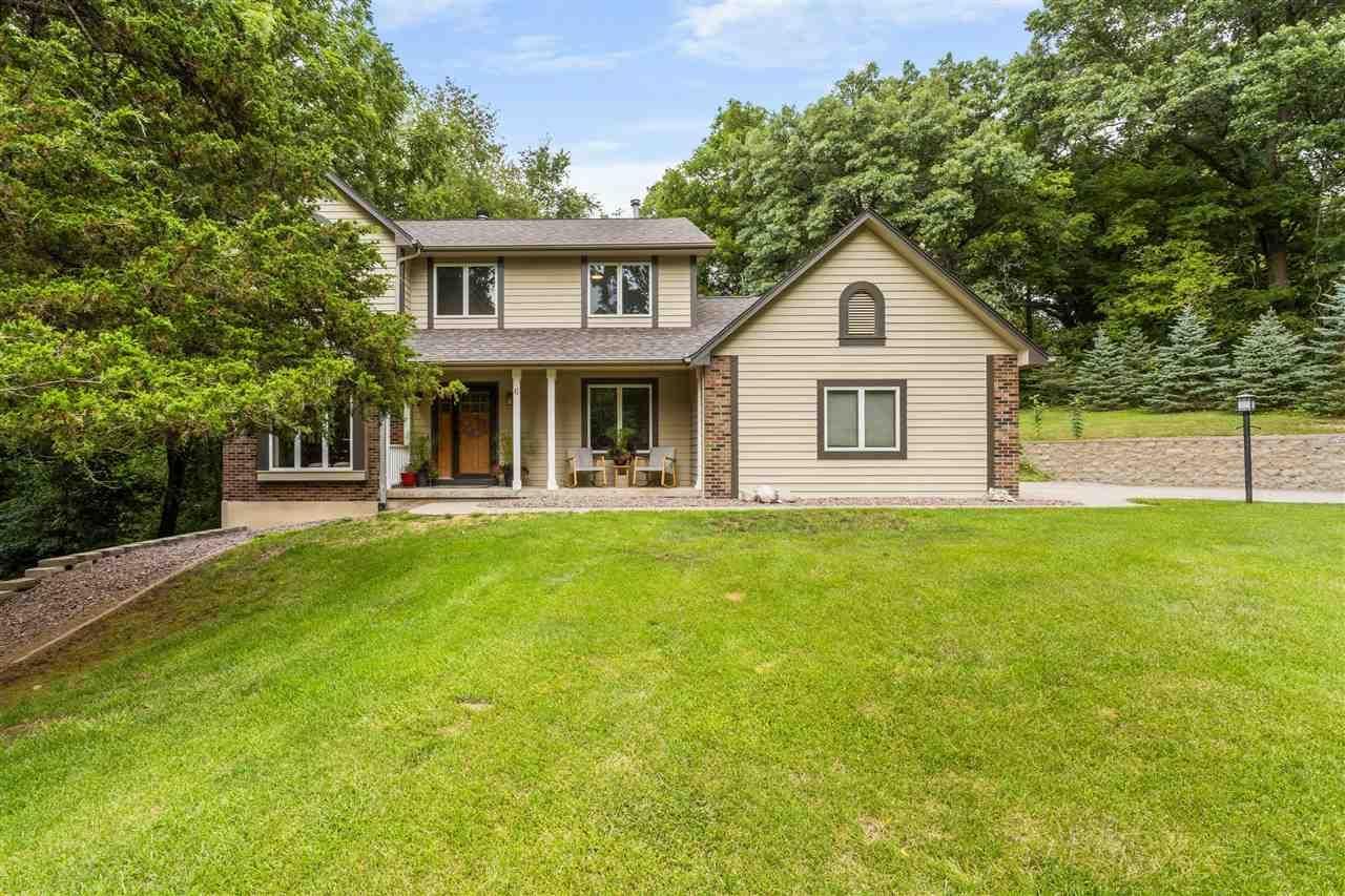 6 HIGH POINT CT NE, IOWA CITY, IA 52240 | ruhlhomes.com | MLS ID 202504685