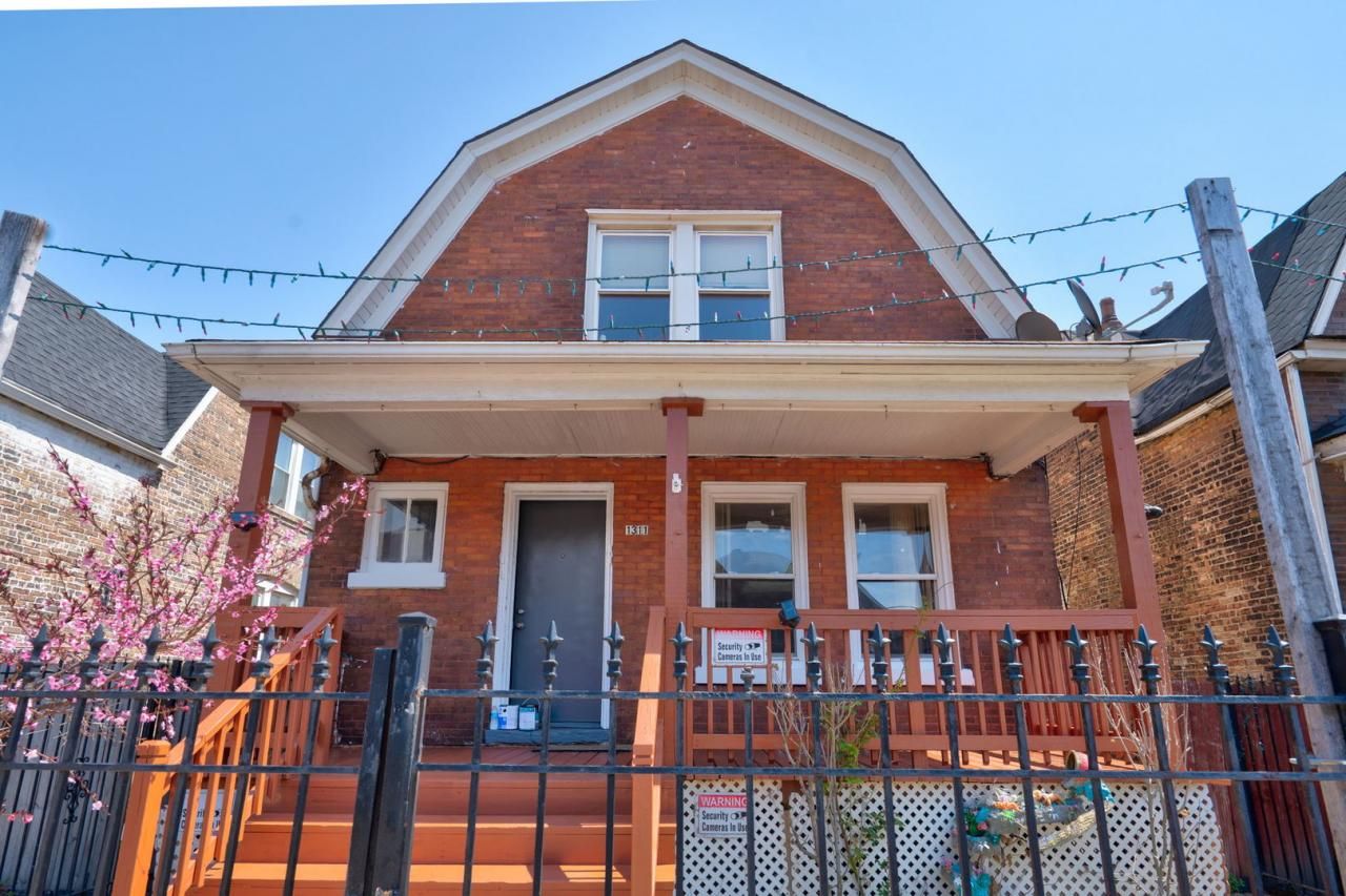 1311 N PULASKI ROAD , CHICAGO, IL 60651 | bairdwarner.com | MLS ID 12419828