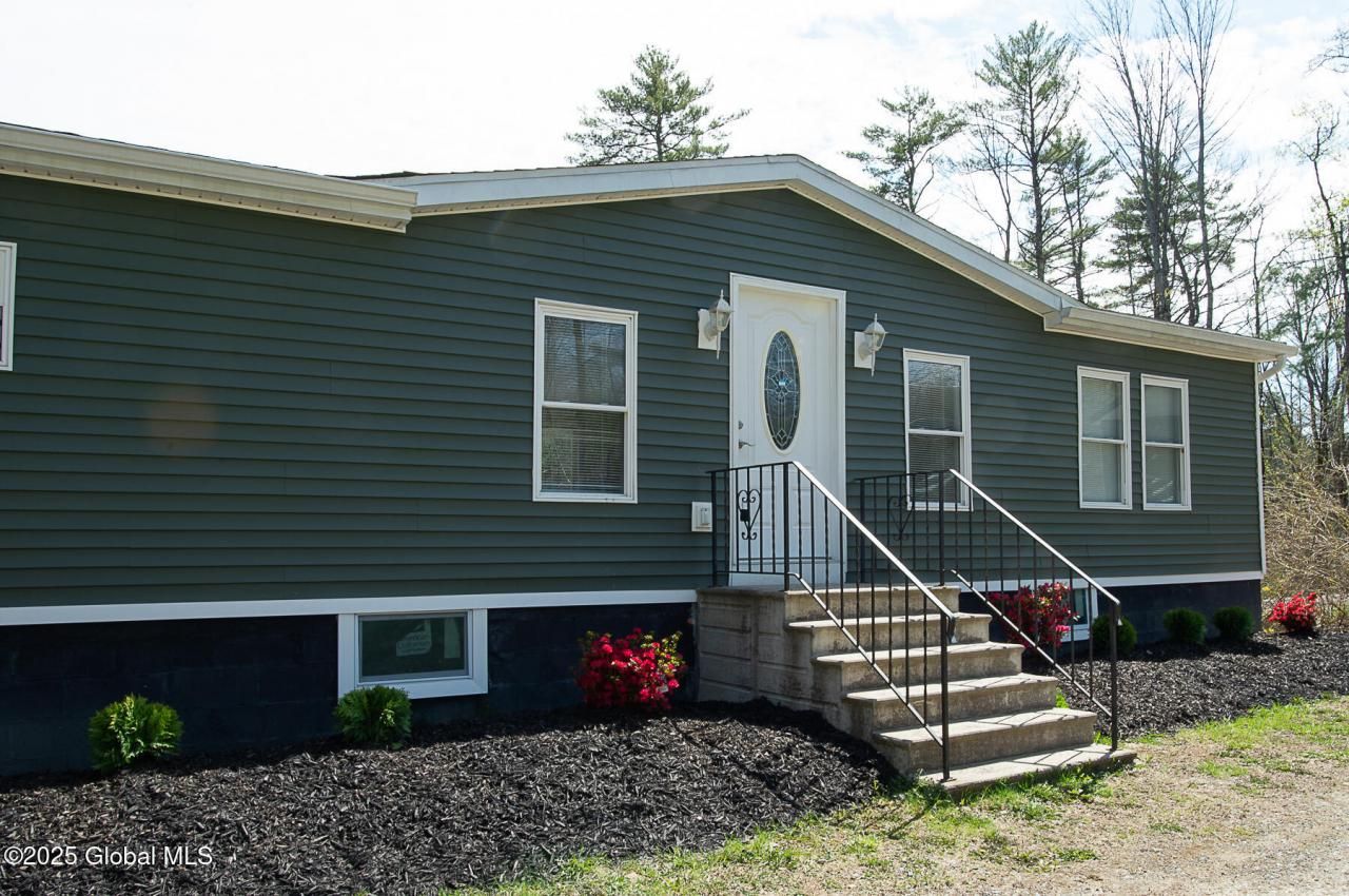 386 GRIFFIS ROAD, GLOVERSVILLE, NY 12078 | coldwellbankerprime.com ...