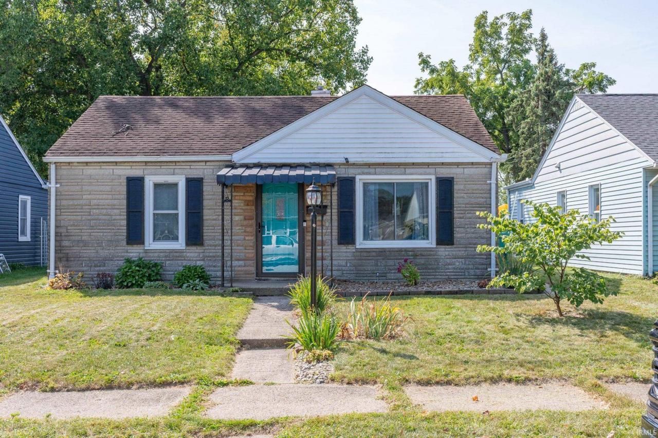 217 E EDGAR AVENUE, MISHAWAKA, IN 46545 | cressyeverett.com | MLS ID ...