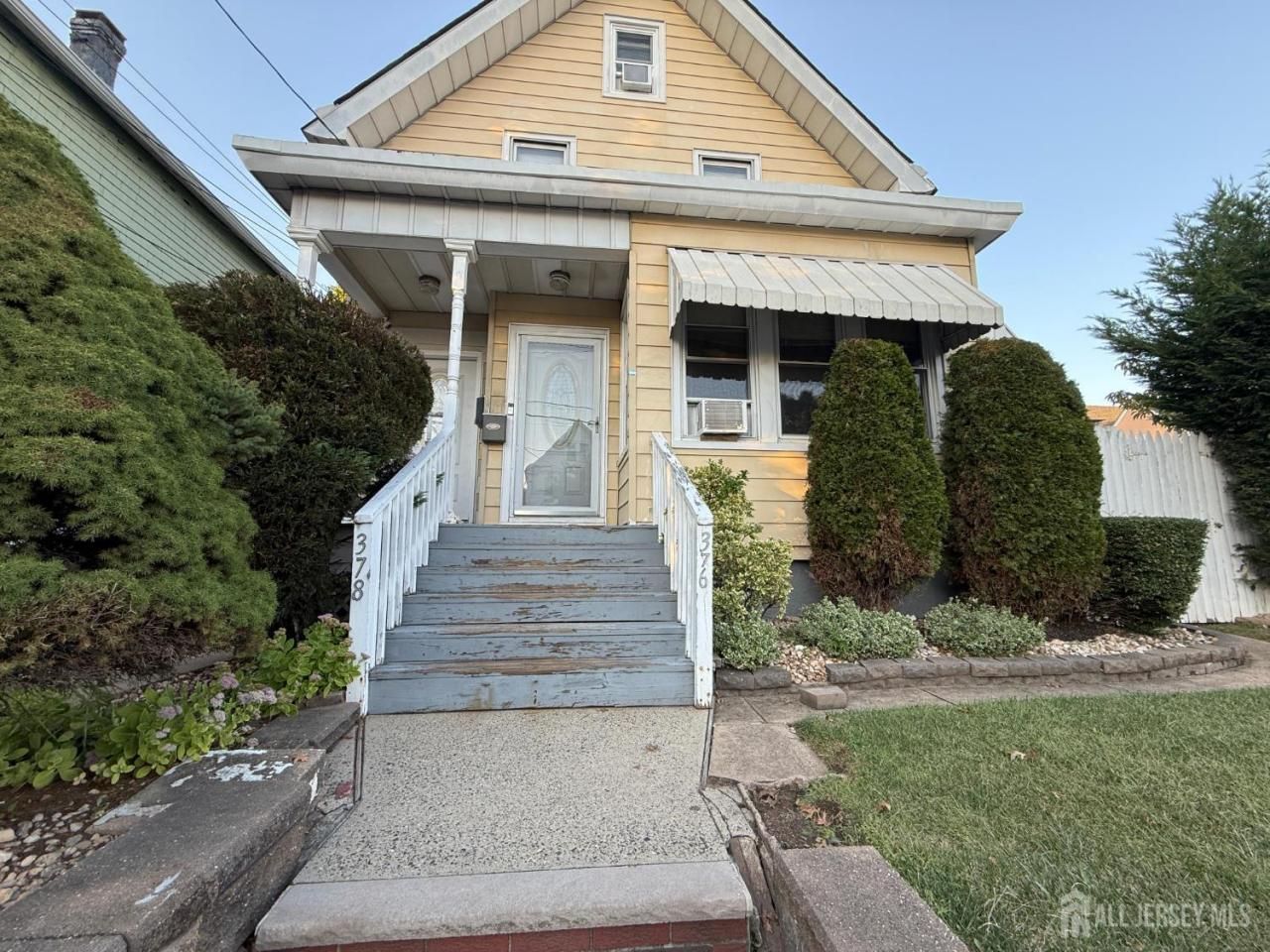 376 BARCLAY STREET, PERTH AMBOY, NJ 08861 | hallmarkrealtors.com | MLS ...