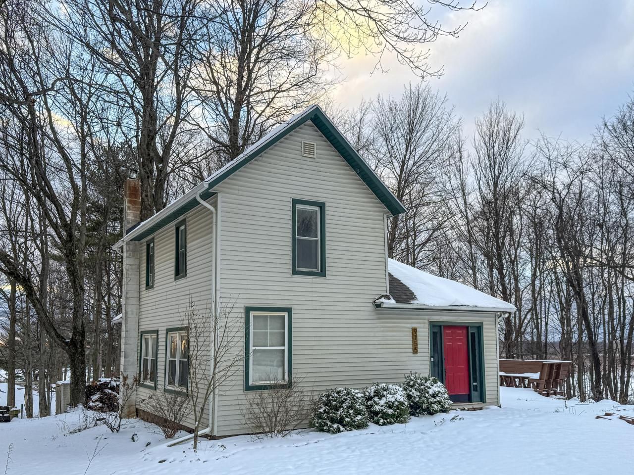 9155 CUSHING ROAD, EAU CLAIRE, MI 49111 | cressyeverett.com | MLS ID ...